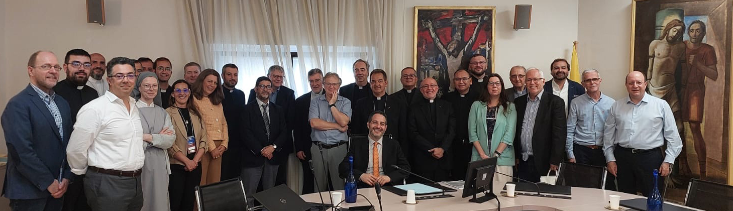 Teología UC presente en la Asamblea General de COCTI: Reflexionando ...